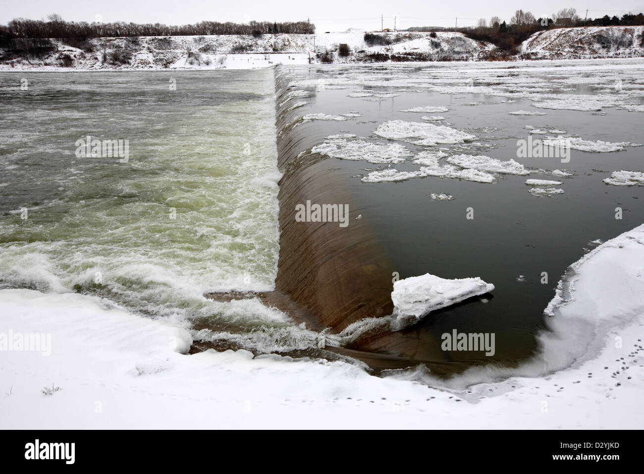 Saskatoon weir hi-res stock photography and images - Alamy