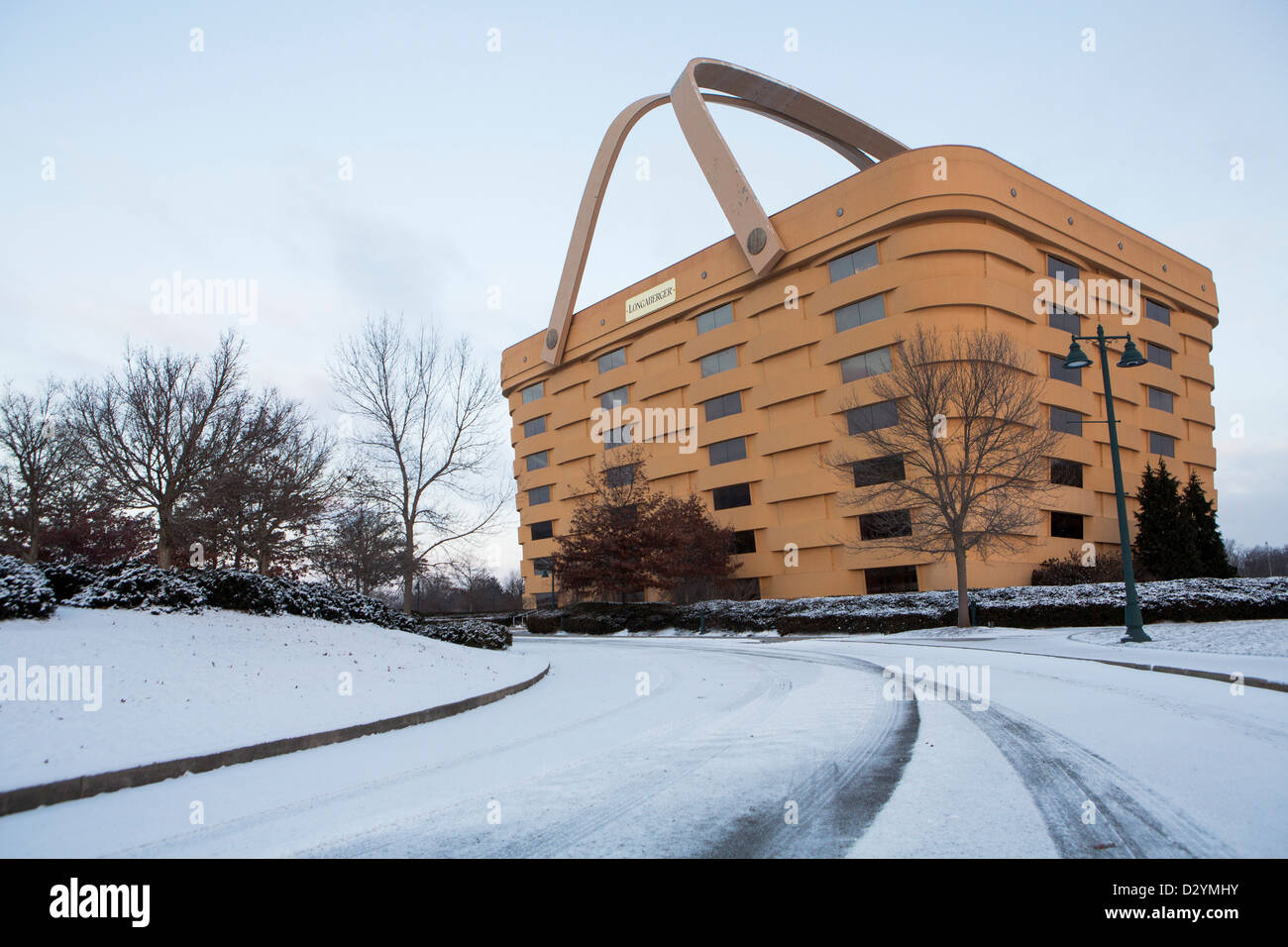 Longaberger basket building hi-res stock photography and images - Alamy