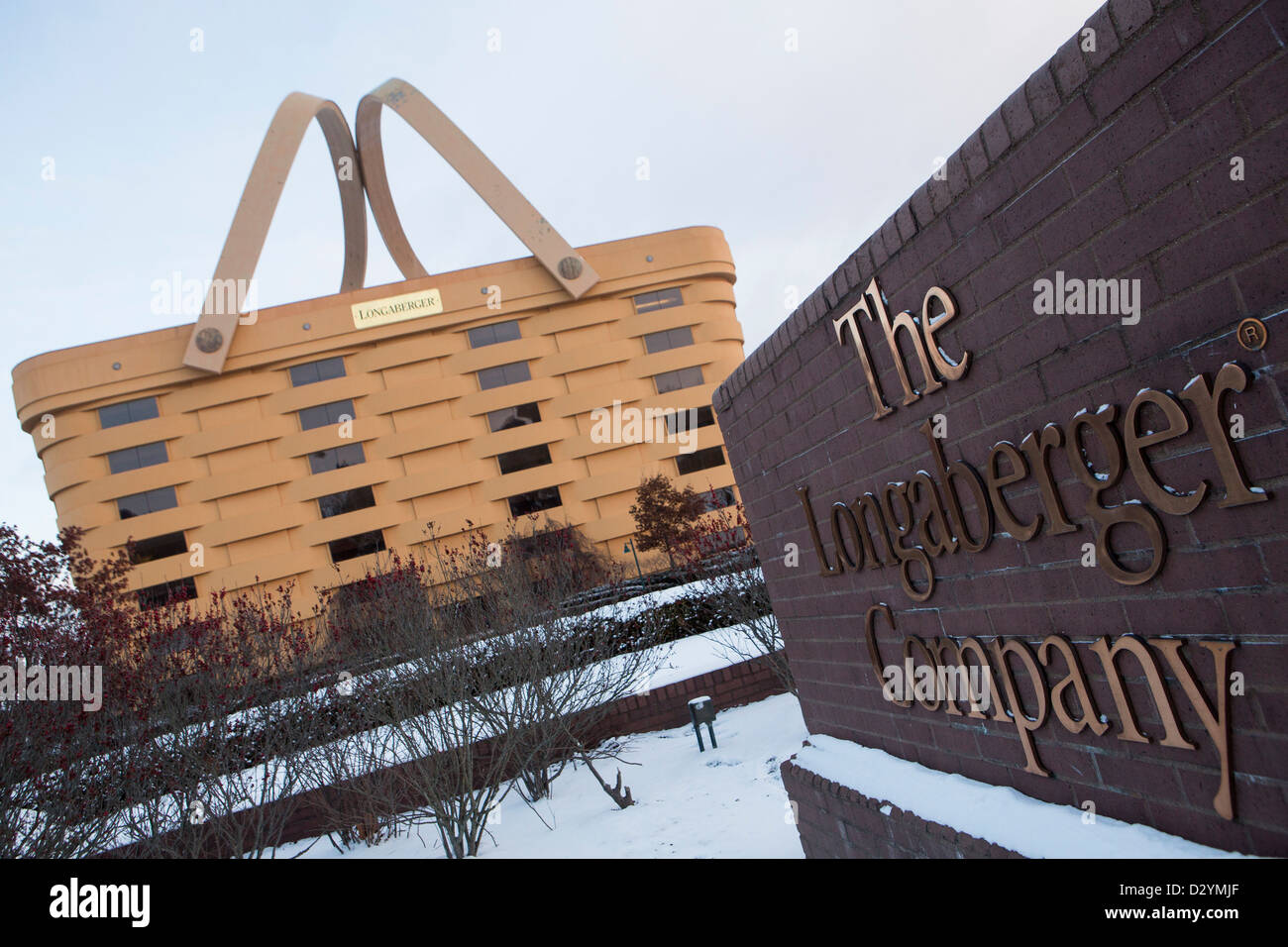 Longaberger basket building hi-res stock photography and images - Alamy