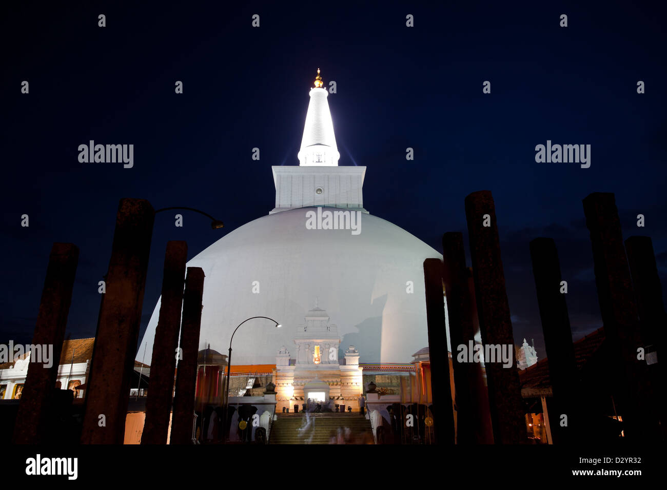 ruvanvalisaya, the maha vihara Stock Photo - Alamy