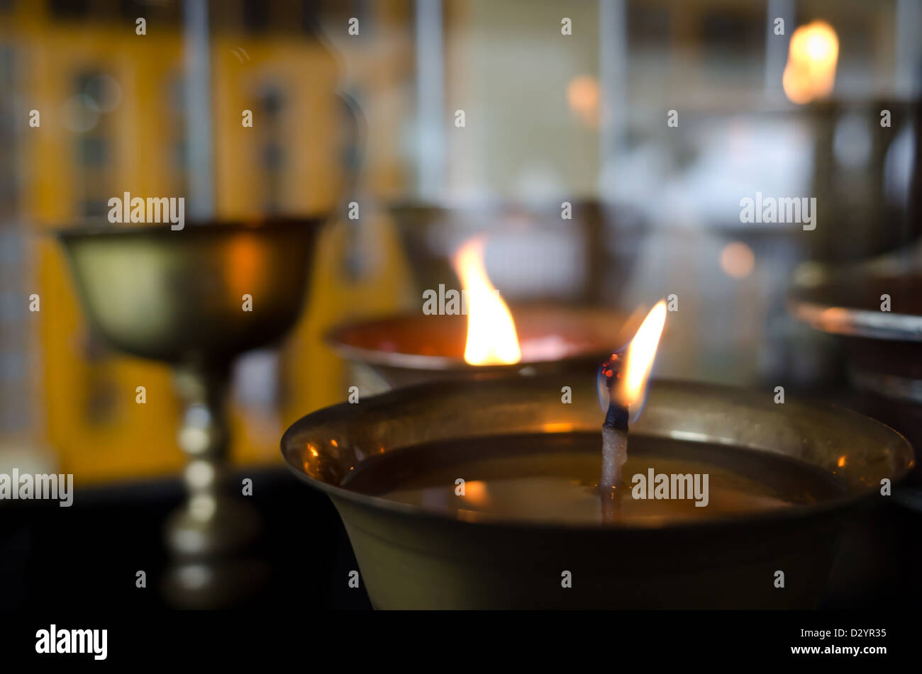 Flame on an oil bowl hi-res stock photography and images - Alamy