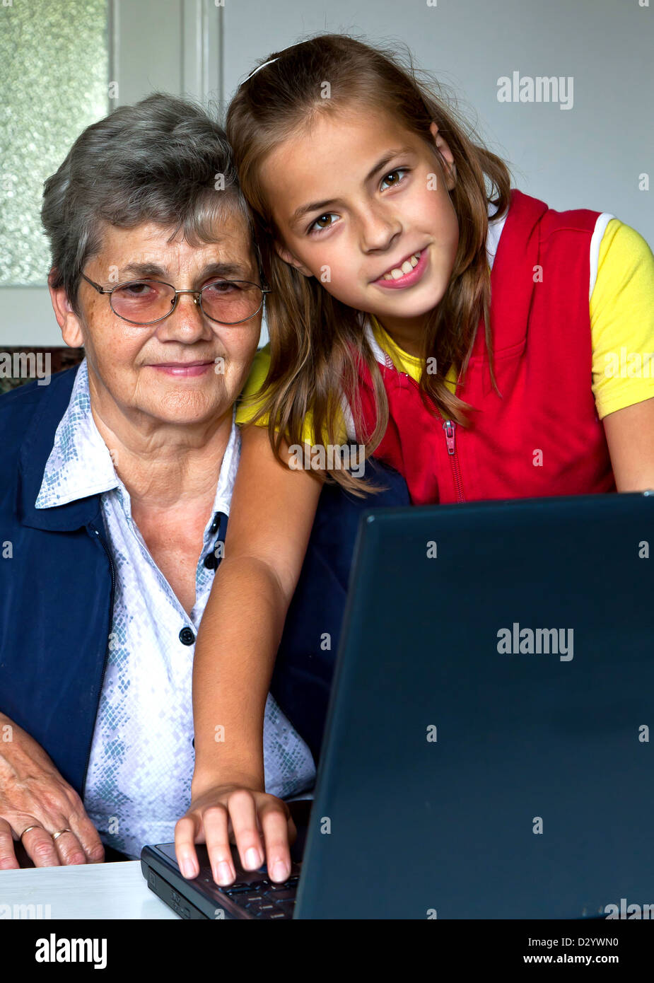 Elderly person teach child hi-res stock photography and images - Alamy