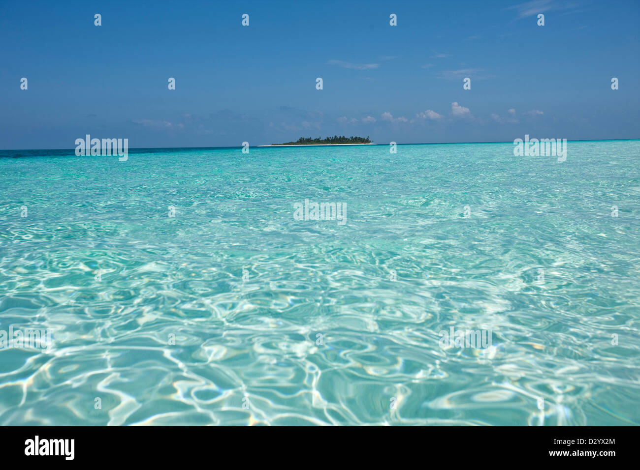Refraction hi-res stock photography and images - Alamy