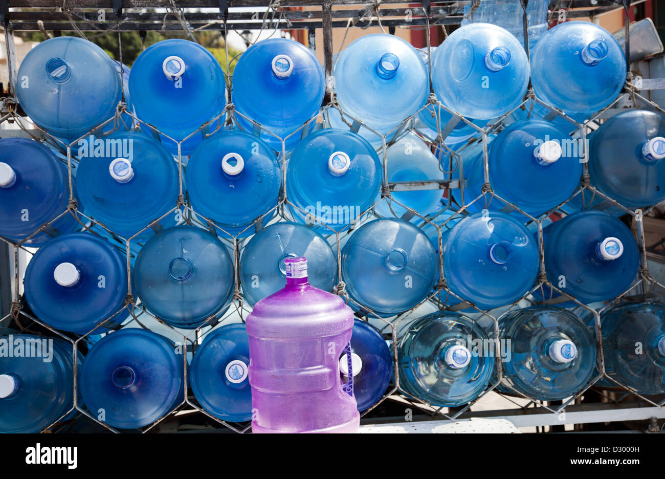 Bottled water delivery hi-res stock photography and images - Alamy