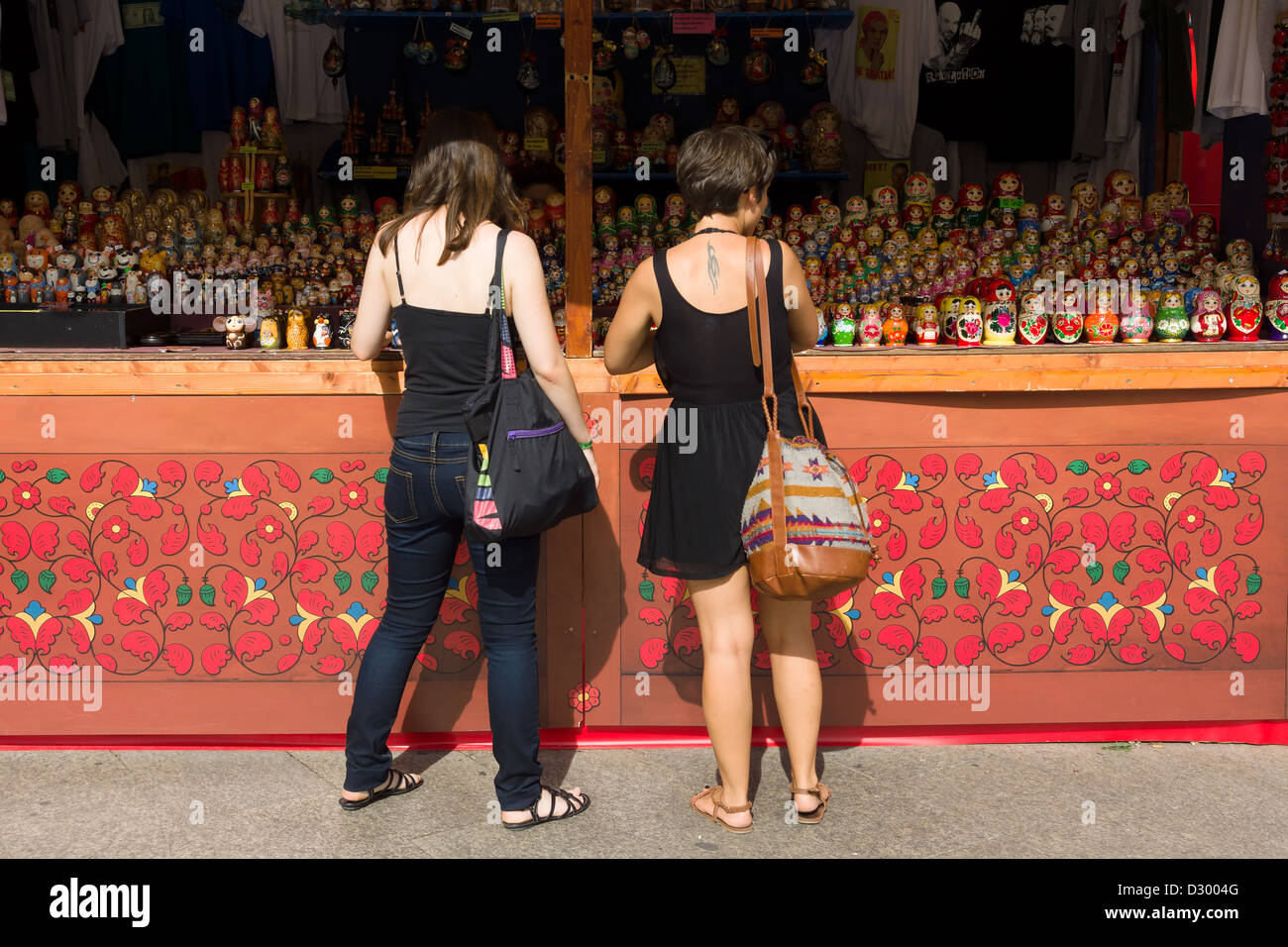 Russian souvenirs hi-res stock photography and images - Alamy