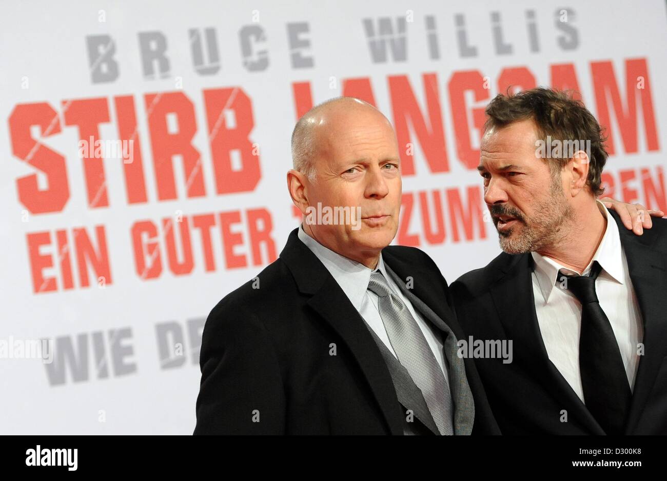 Actors Bruce Willis (US, L) and Sebastian Koch arrive to the premiere ...