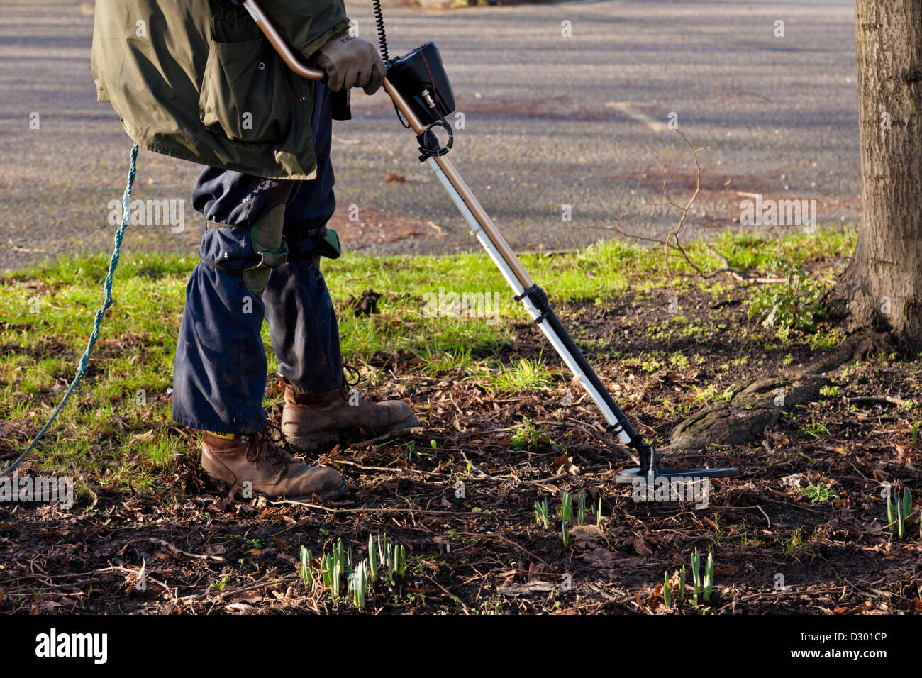 Metal detector hi-res stock photography and images - Alamy
