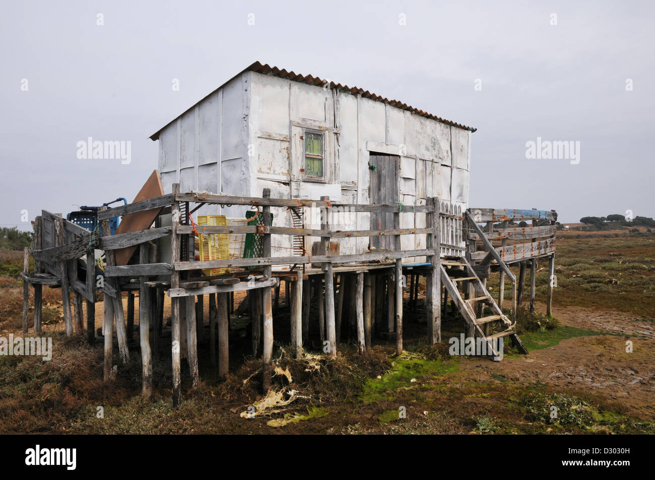 Shack On Stilts High Resolution Stock Photography and Images - Alamy