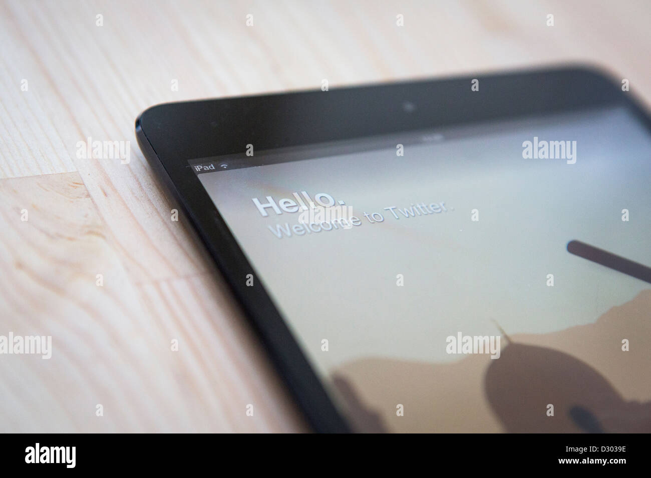 View of the twitter login page on an ipad Stock Photo - Alamy