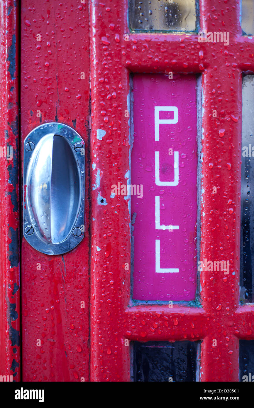 Pull box hi-res stock photography and images - Alamy
