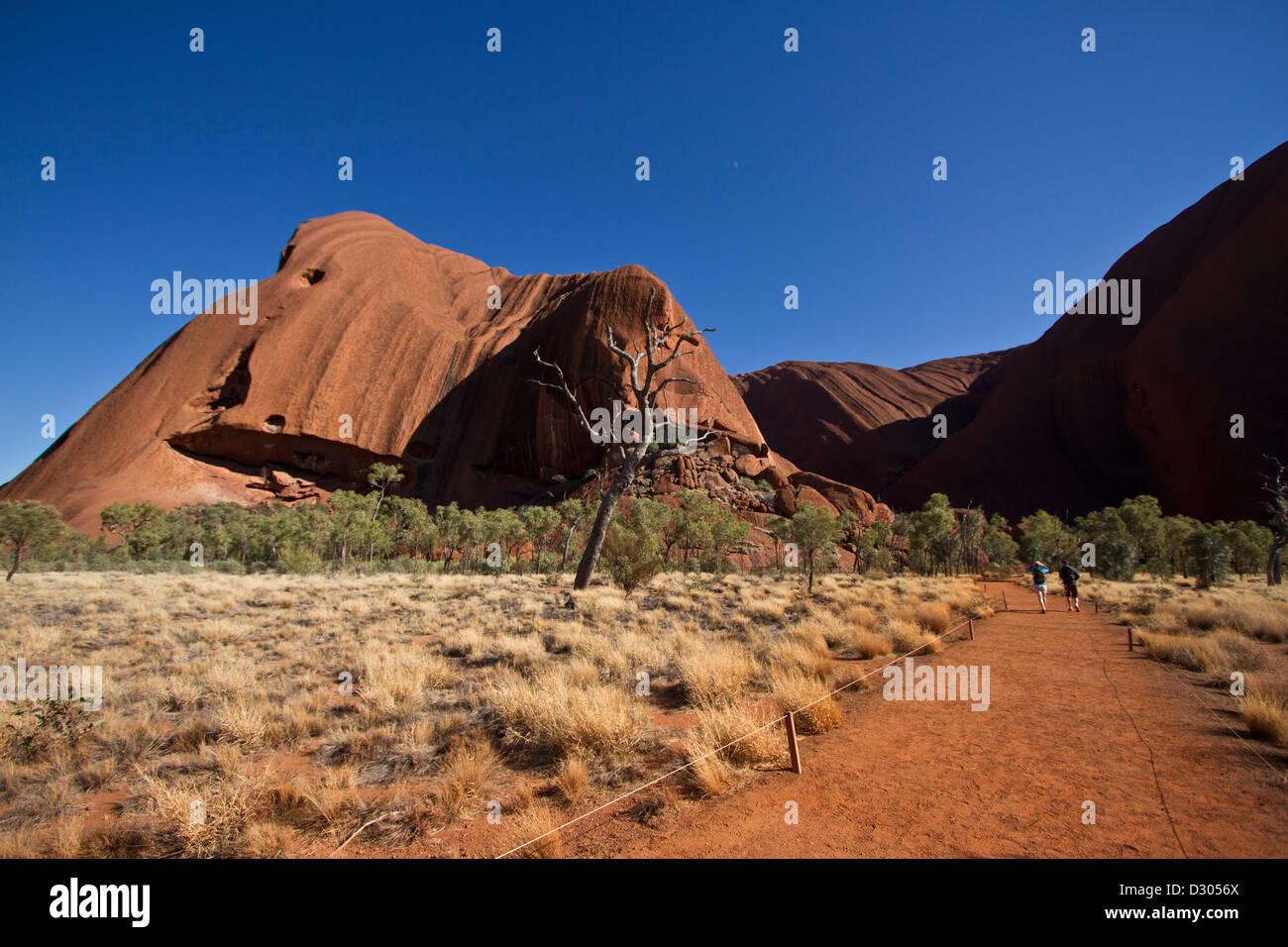 Uluru Ayers Rock Walking Hiking Trail Stock Photo - Alamy