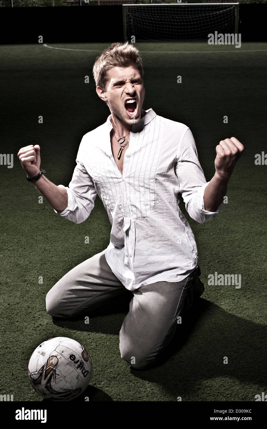 One white full front view action football hi-res stock photography and ...