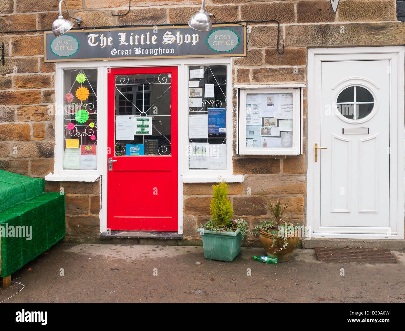Small village shop hi-res stock photography and images - Alamy