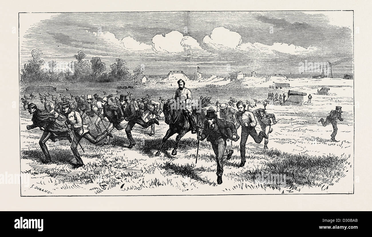 Running for cover hi-res stock photography and images - Alamy