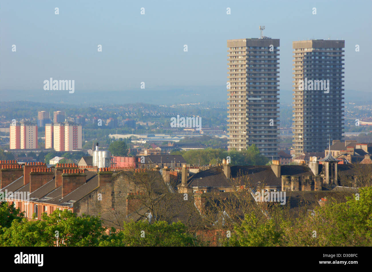 Twin high rise blocks in the East End of Glasgow, Scotland Stock Photo ...
