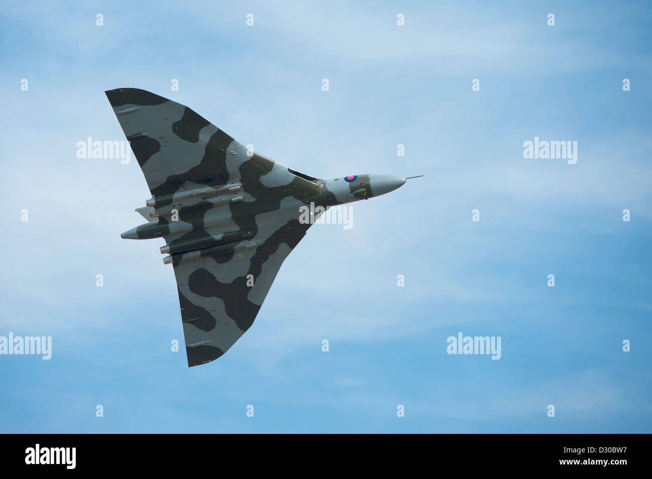 Avro vulcan raf camouflage hi-res stock photography and images - Alamy