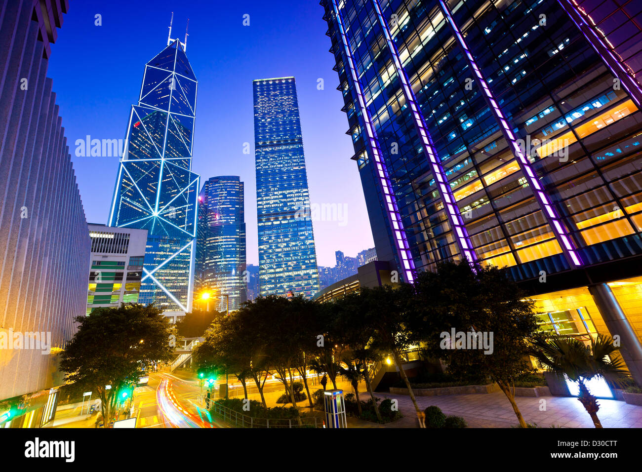 Office window night exterior hi-res stock photography and images - Alamy