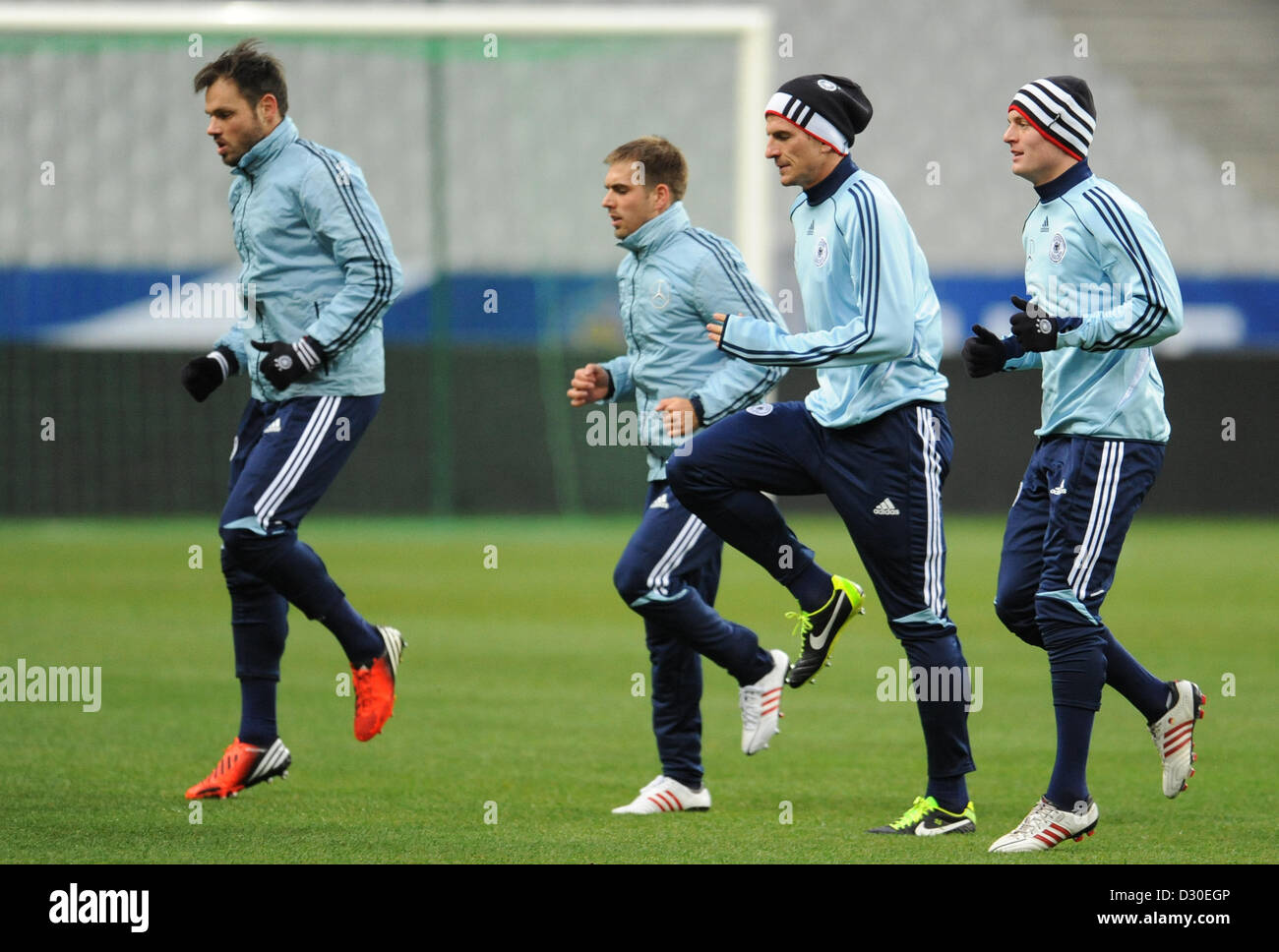 German philipp lahm toni kroos hi-res stock photography and images - Alamy