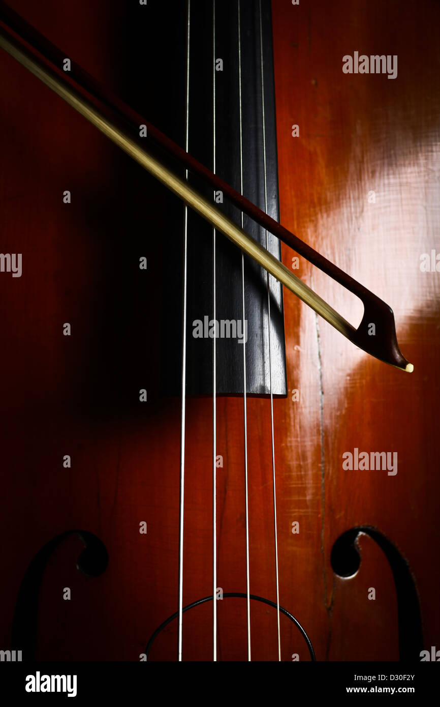 Color detail of a vintage double bass Stock Photo - Alamy