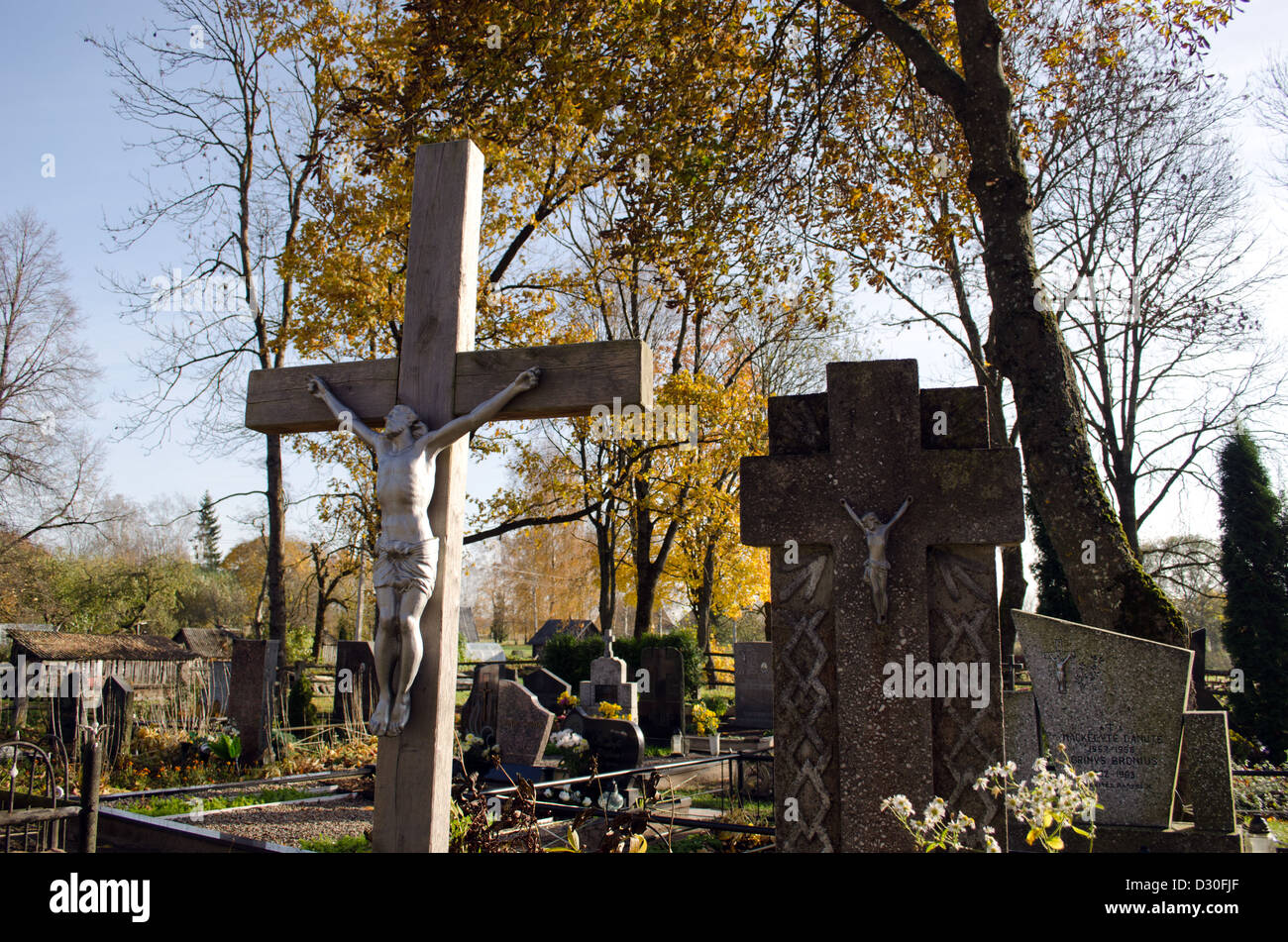 The crucifixion of jesus christ on the cross of tomb hi-res stock ...