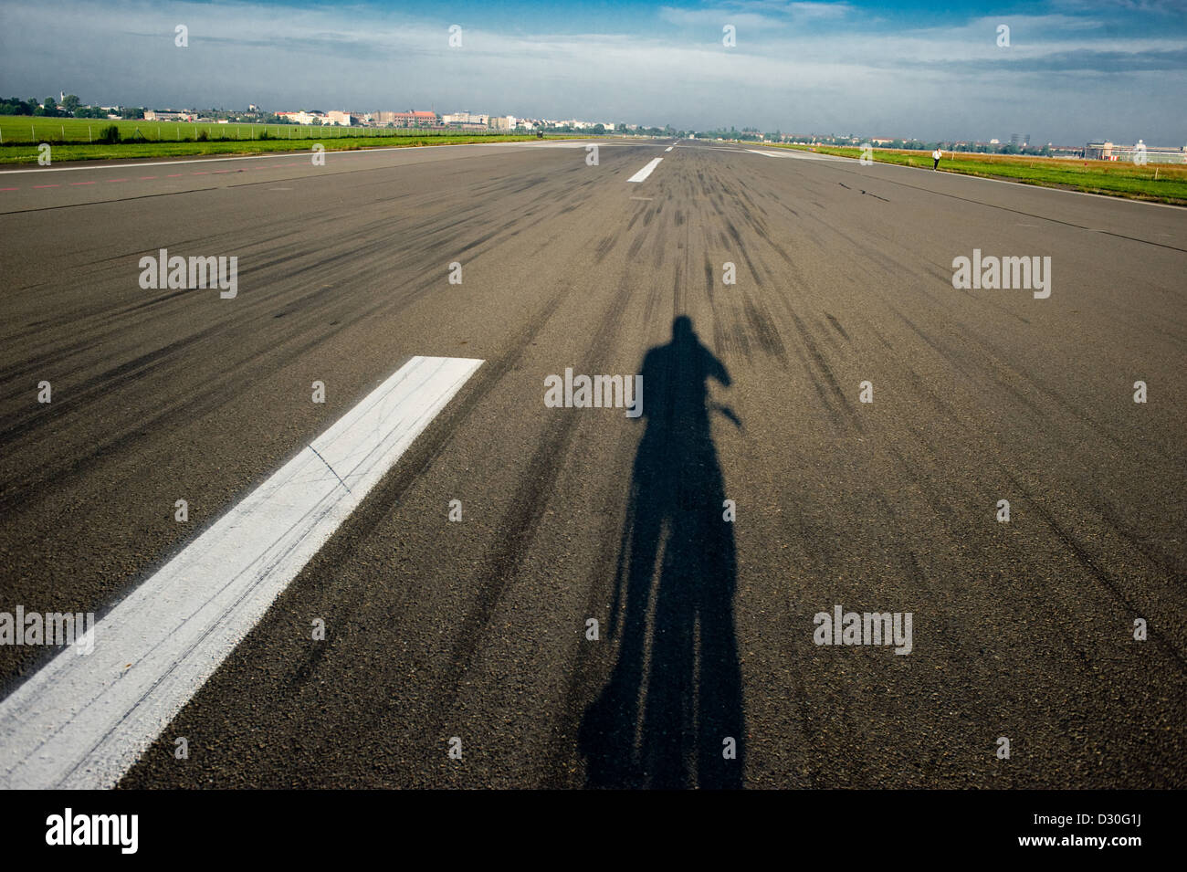 Projection of shadow hi-res stock photography and images - Alamy