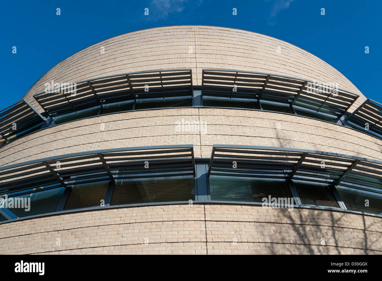 Cambridge courts building hi-res stock photography and images - Alamy