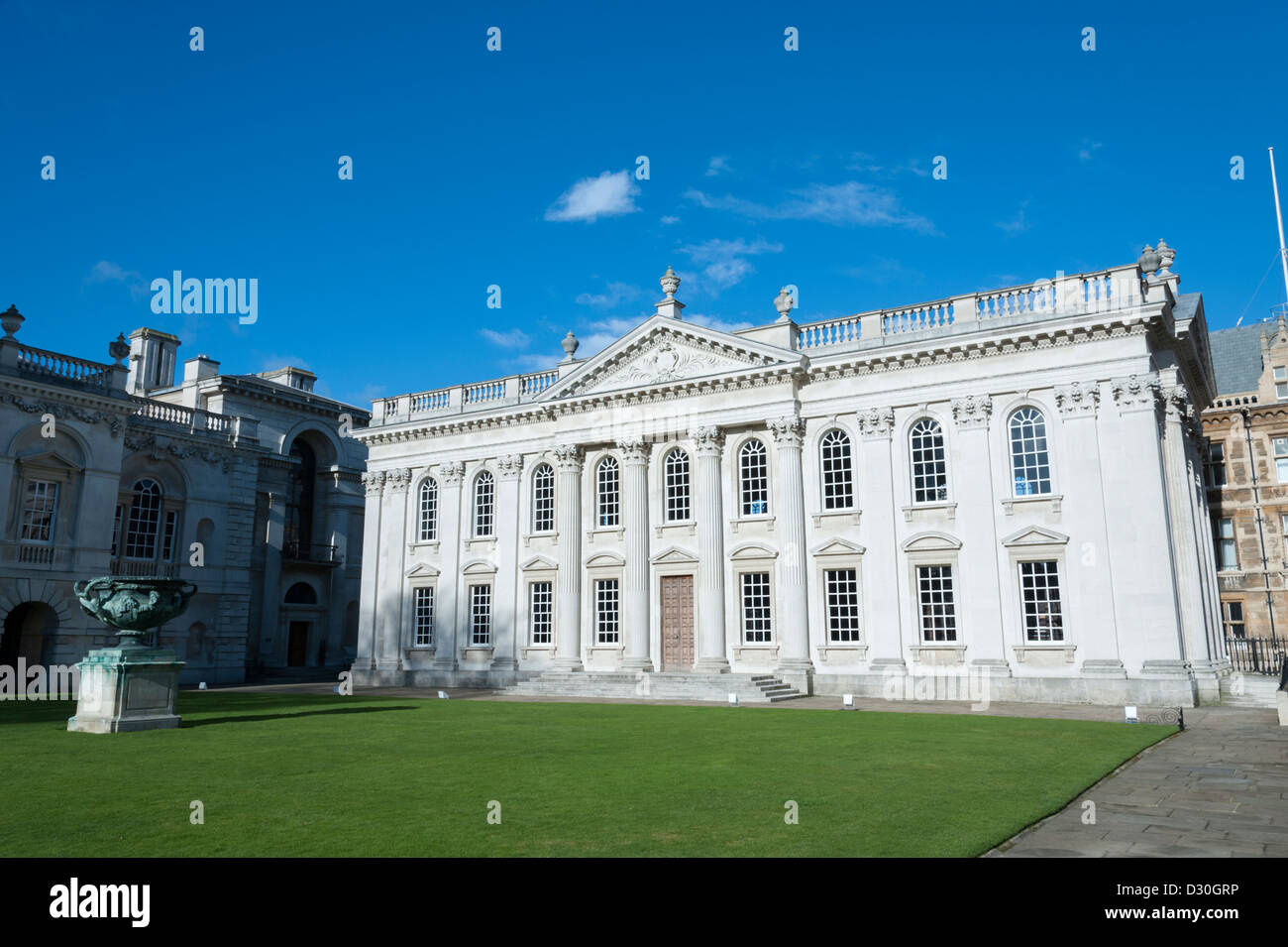 Senate house cambridge university hi-res stock photography and images ...