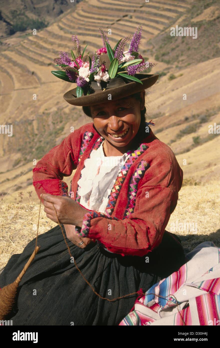 Inca weaving tradition hi-res stock photography and images - Alamy