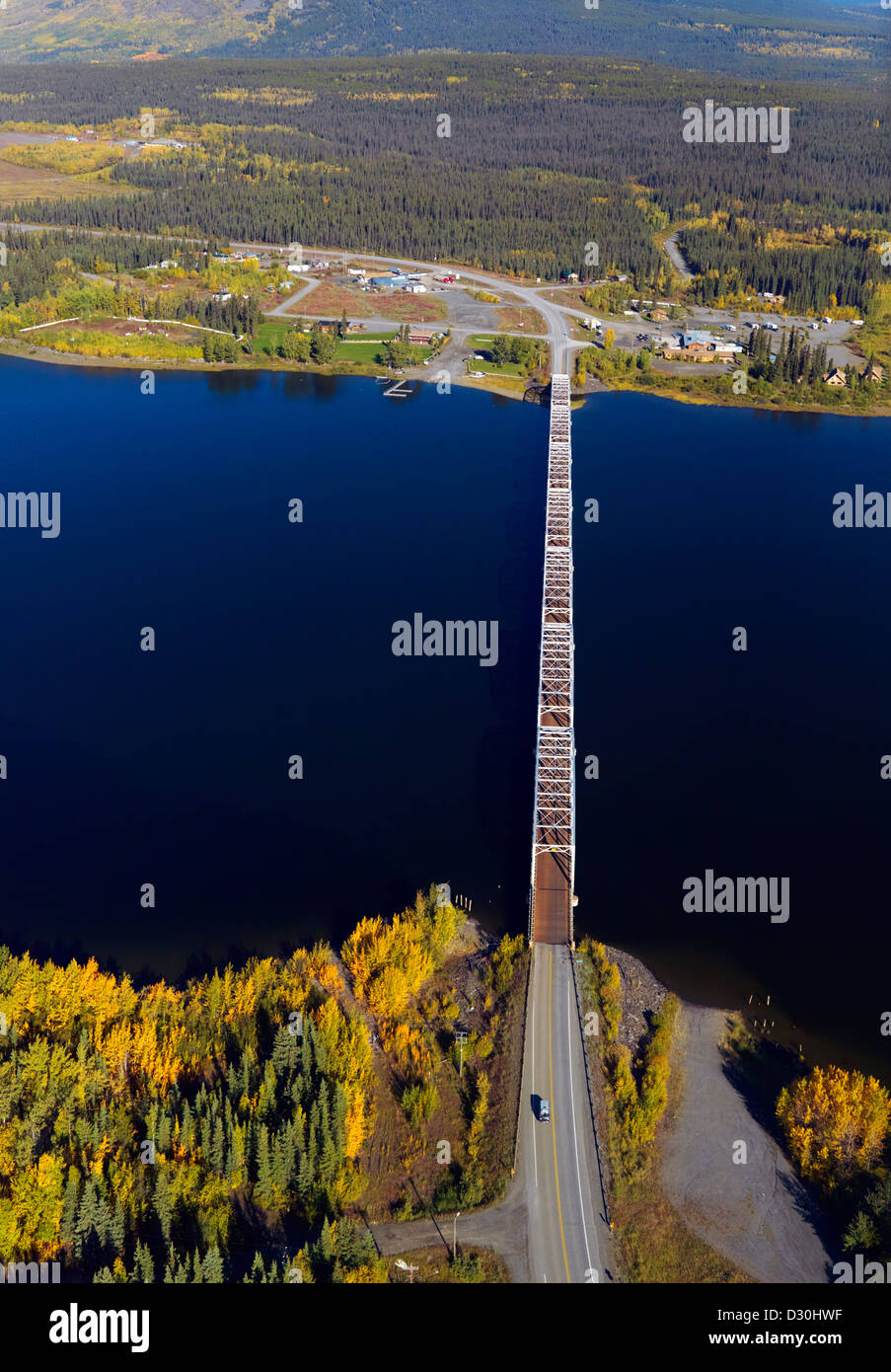Highway across alaska hi-res stock photography and images - Alamy