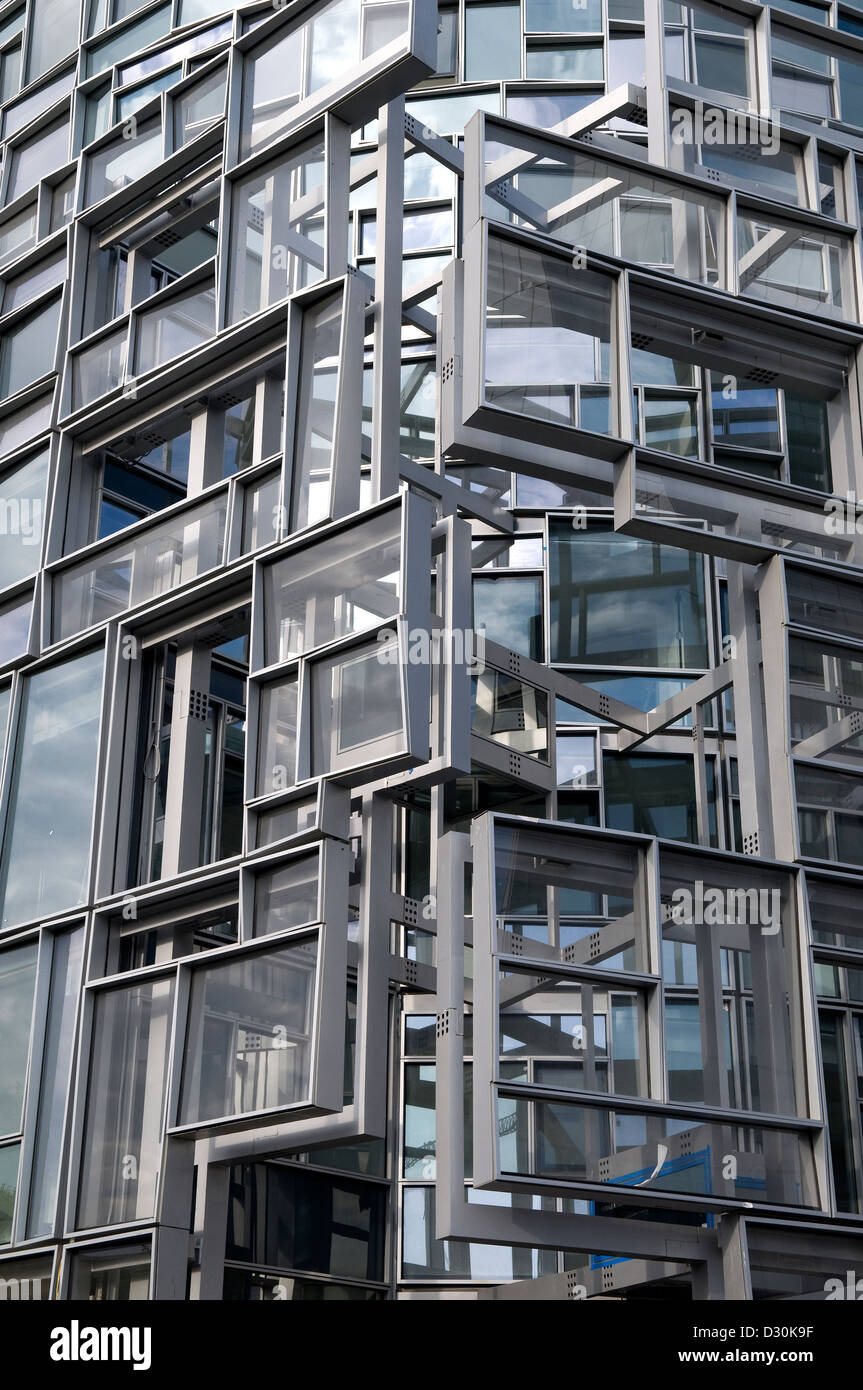 A wonderfully complex window facade on a New York City skyscraper Stock ...