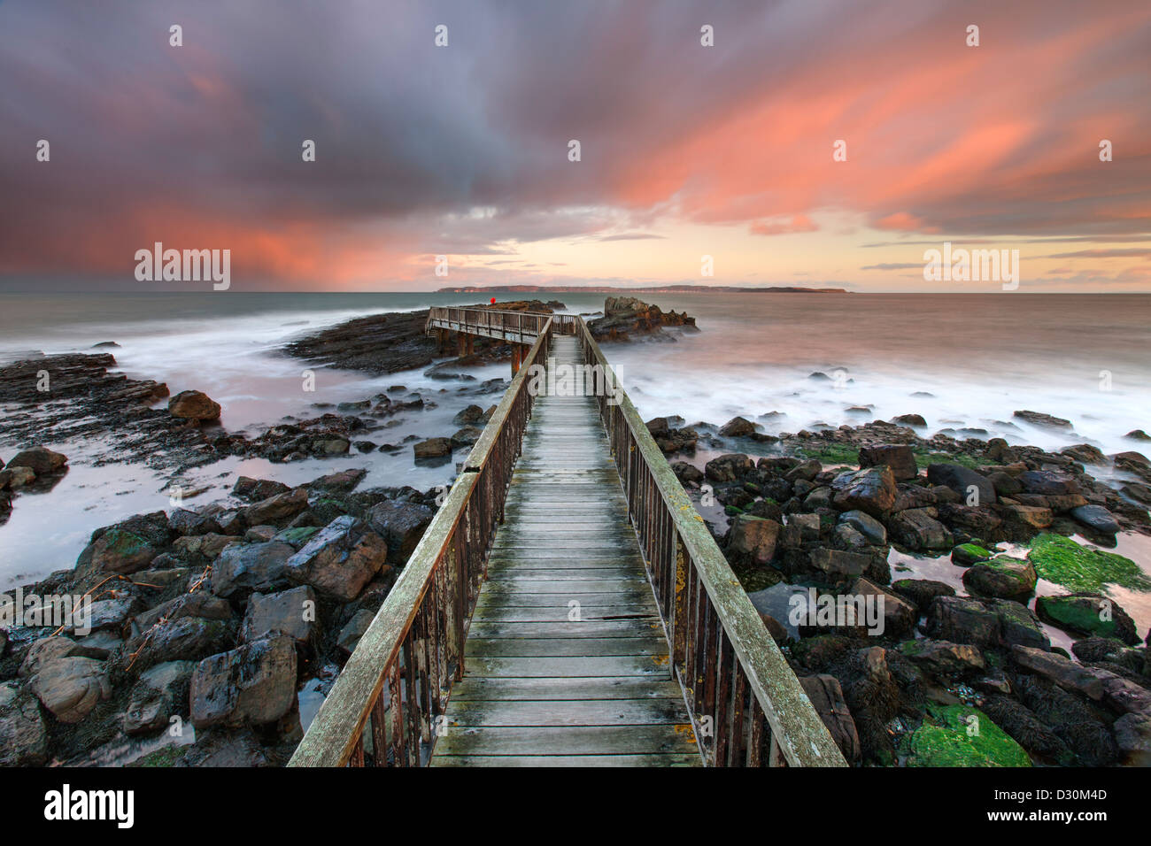 Strand of rocks hi-res stock photography and images - Alamy