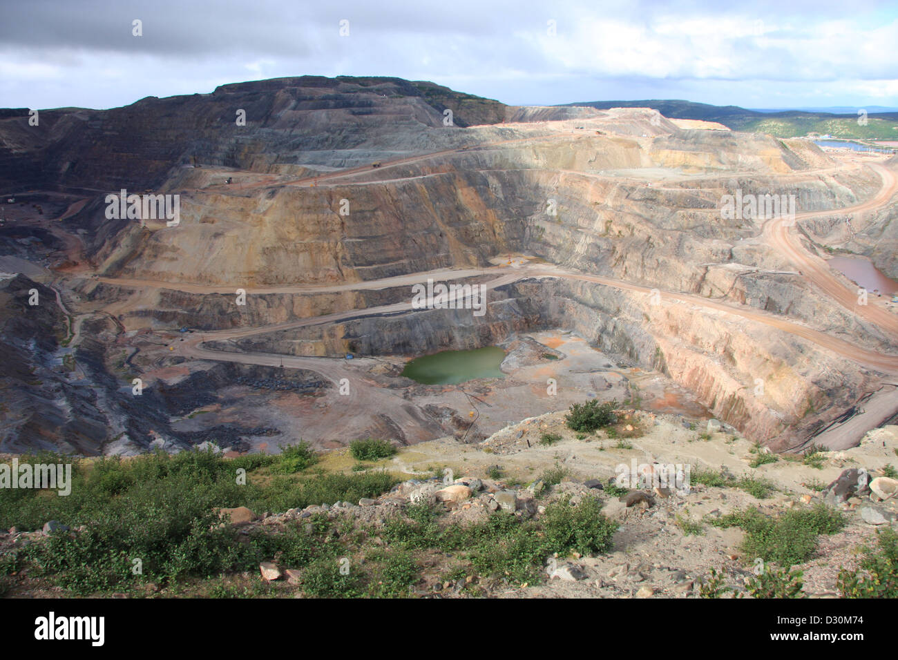 Biggest Canadian open pit iron mine in Fort Wright Next to Fermont ...