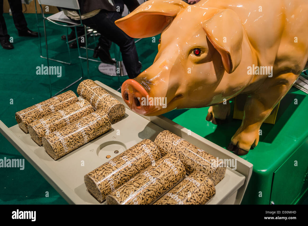 Mock sculpture hi-res stock photography and images - Alamy