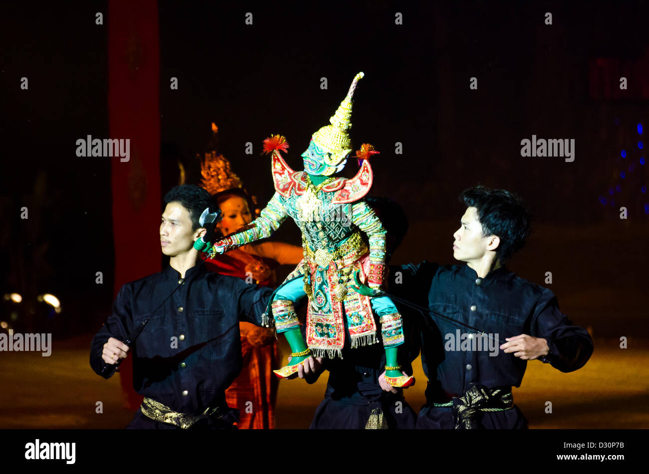 Sing BURI, THAILAND - FEBRUARY 5 : The unidentified dancers perform at ...