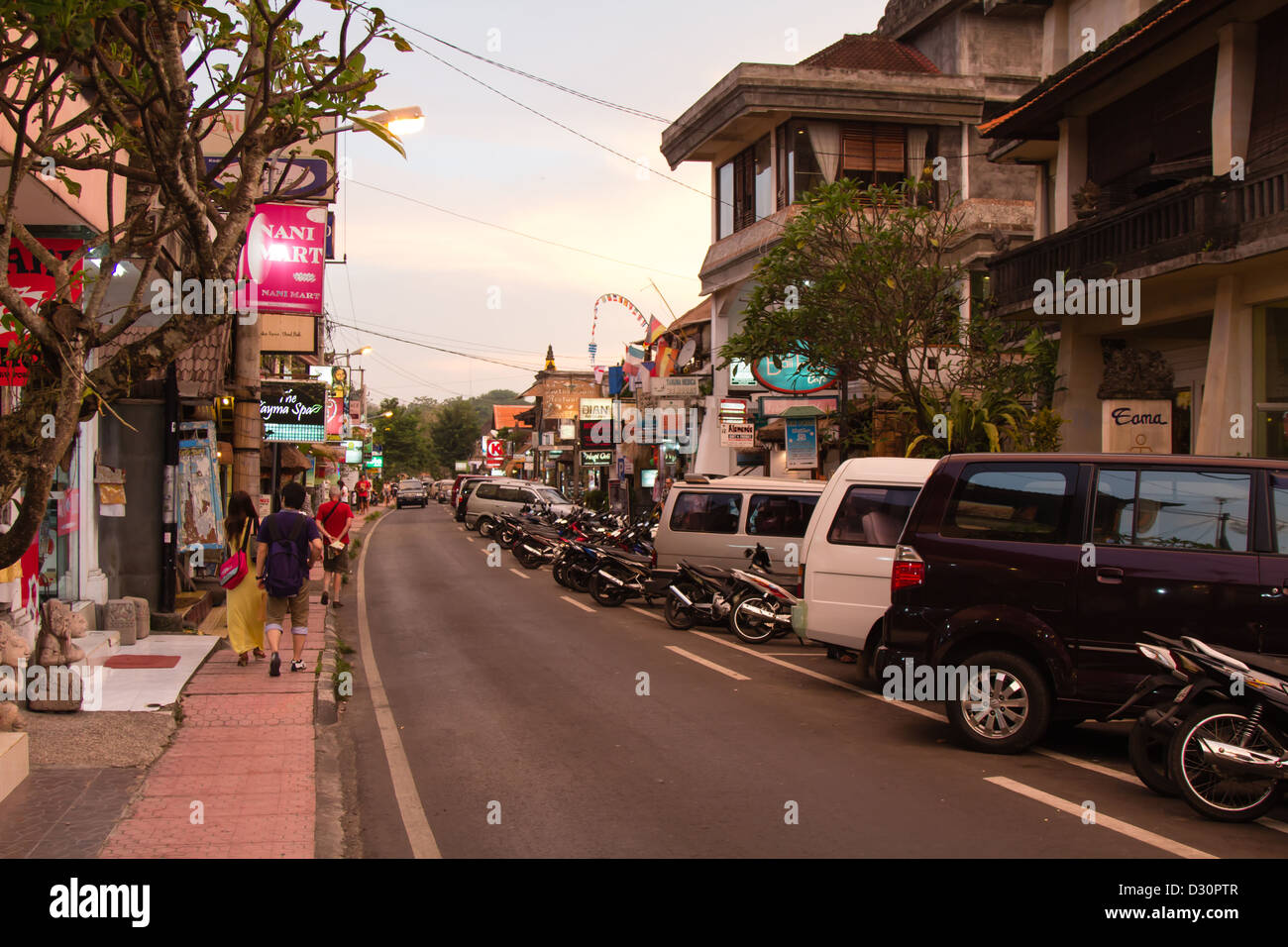 Ubud street scene hi-res stock photography and images - Alamy