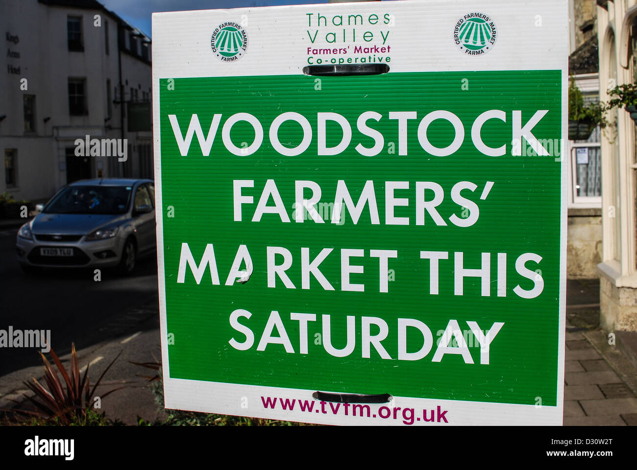 A farmers market sign Stock Photo - Alamy