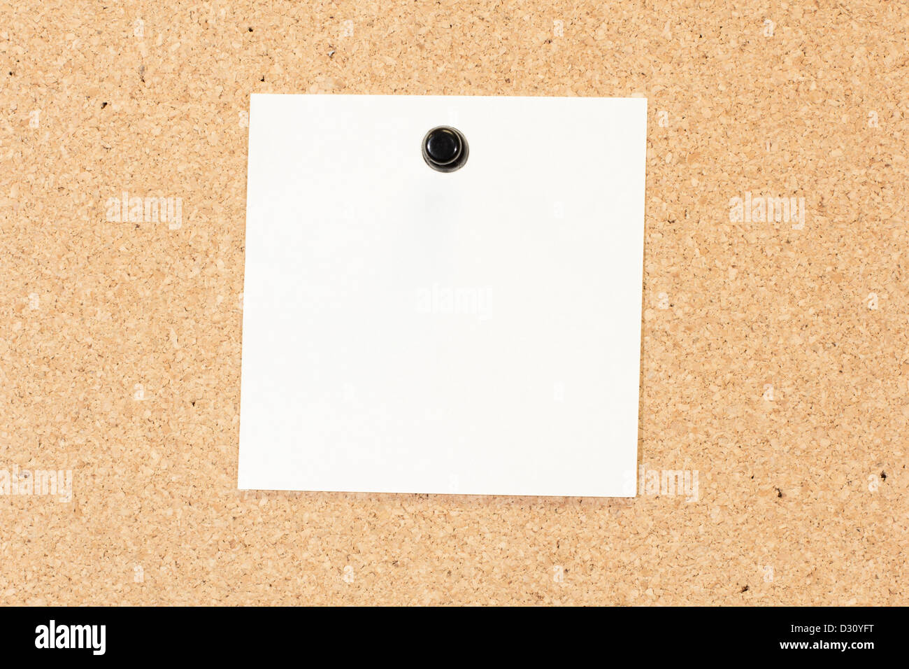 Single Note pad rectangular shape on cork board Stock Photo - Alamy