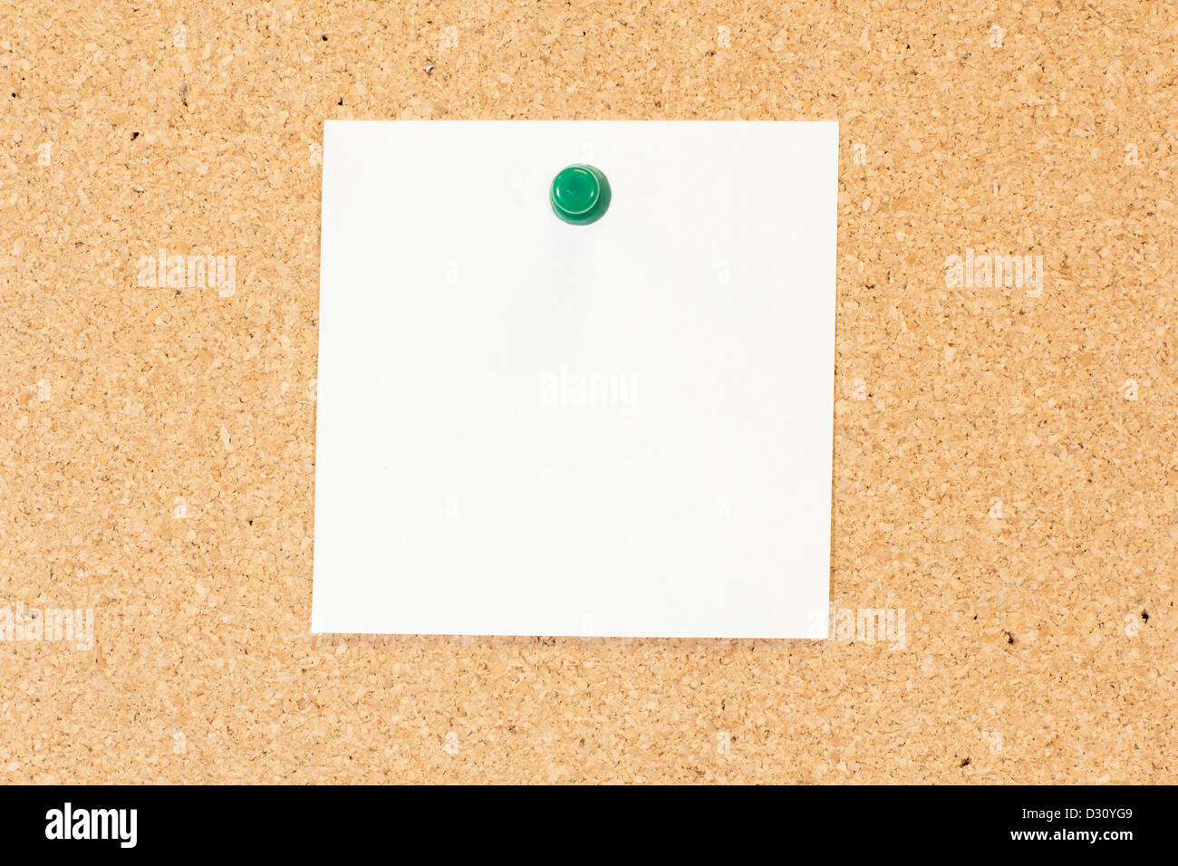 Single Note pad rectangular shape on cork board Stock Photo - Alamy