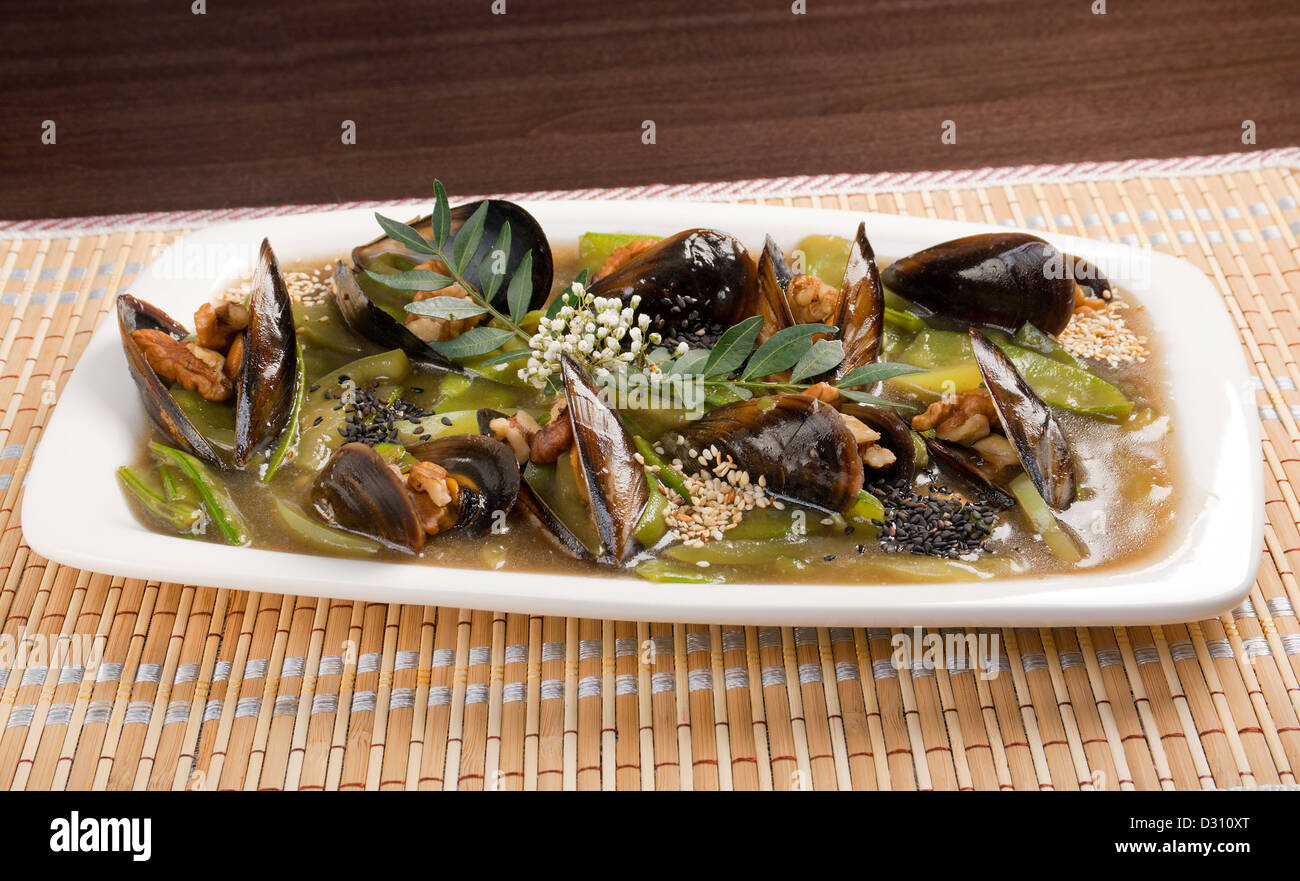 mussels with vegetable and nut.Chinese style Stock Photo - Alamy