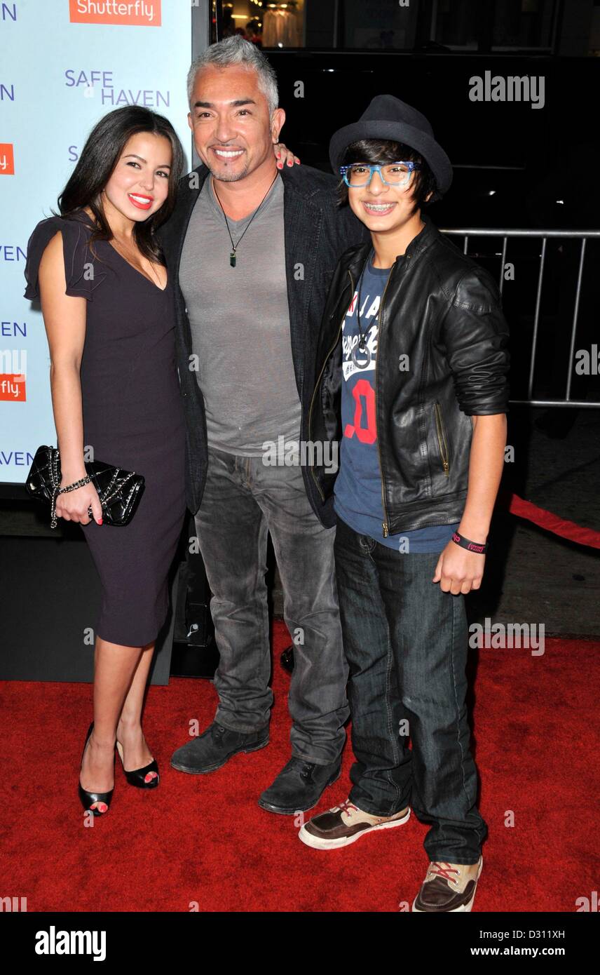Cesar Millan at arrivals for SAFE HAVEN Premiere, Grauman's Chinese ...
