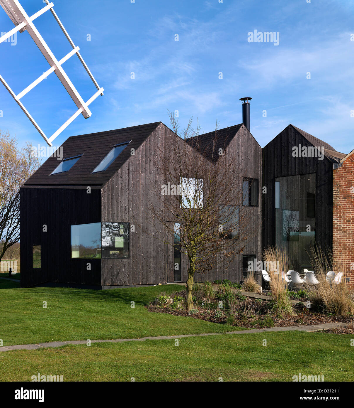 Hunsett Mill, Stalham, United Kingdom. Architect: ACME, 2010. Garden ...