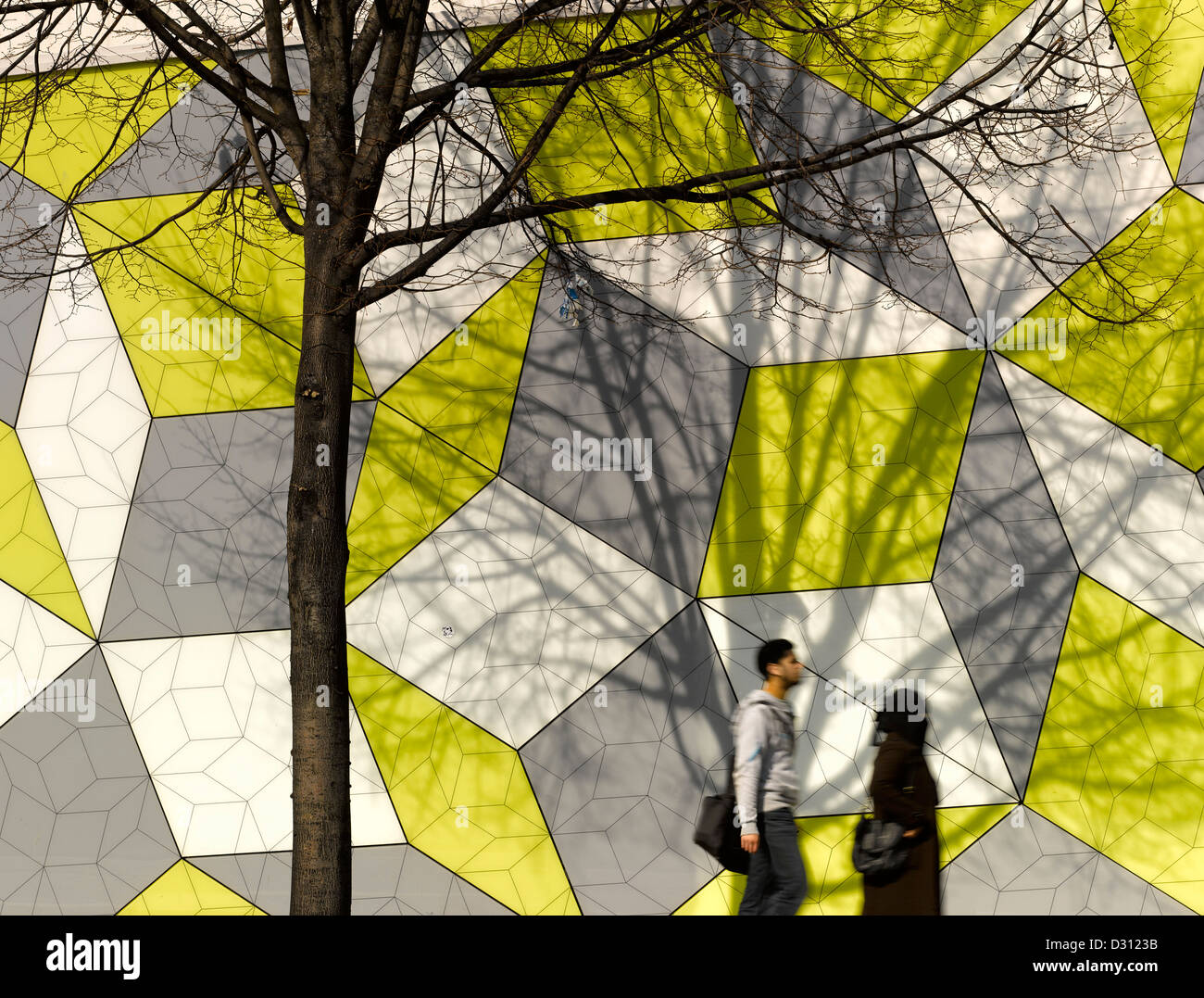 Penrose tiling hi-res stock photography and images - Alamy