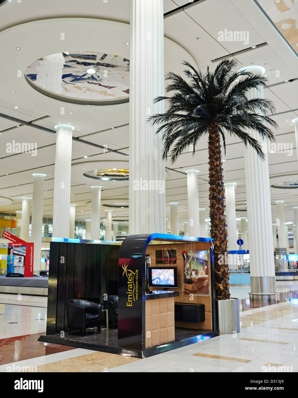 The arrival and departure terminal of the Dubai International Airport ...