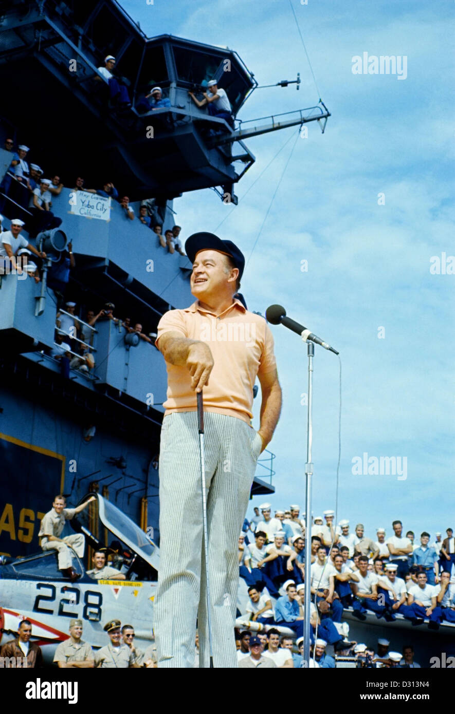 Bob hope 1980 hi-res stock photography and images - Alamy