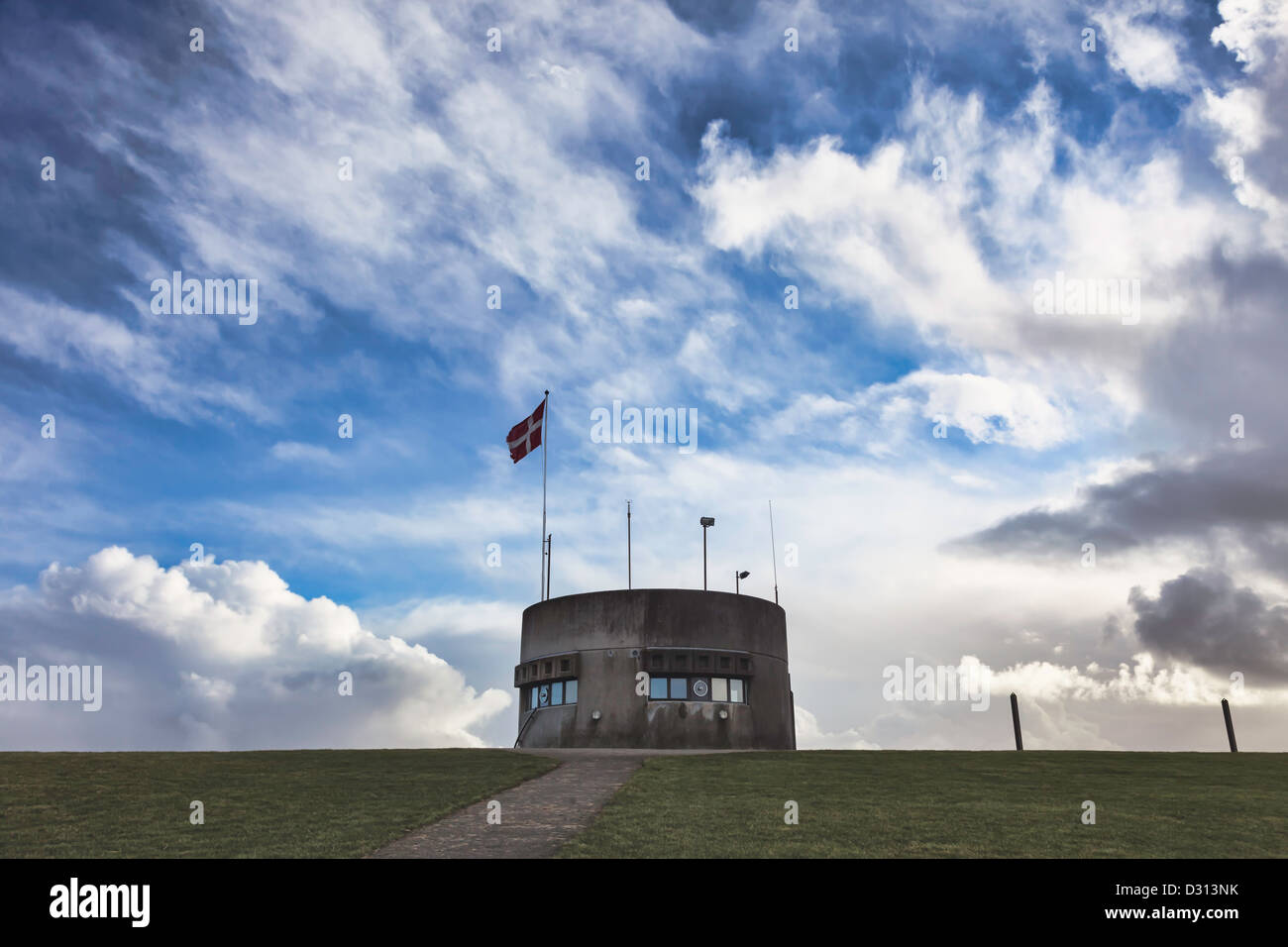 Sea lock gate hi-res stock photography and images - Alamy
