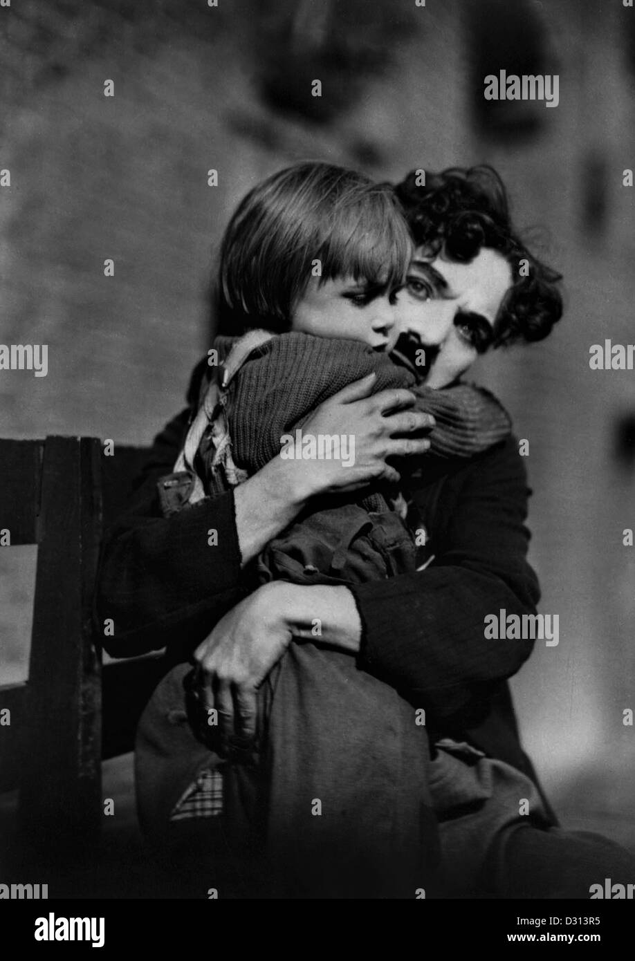 Charlie chaplin the kid hi-res stock photography and images - Alamy