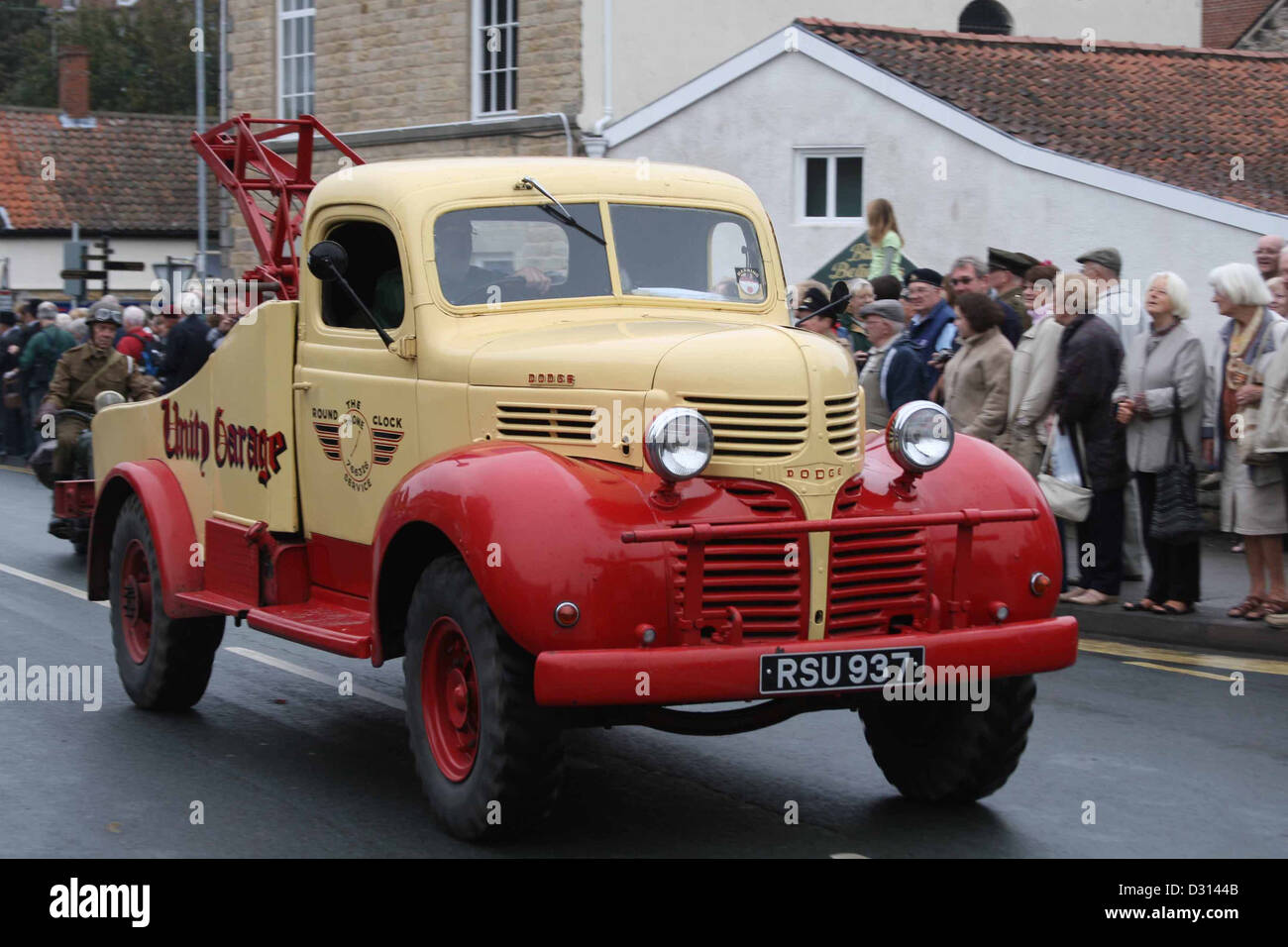 Vintage Breakdown Truck Stock Photos & Vintage Breakdown Truck Stock ...