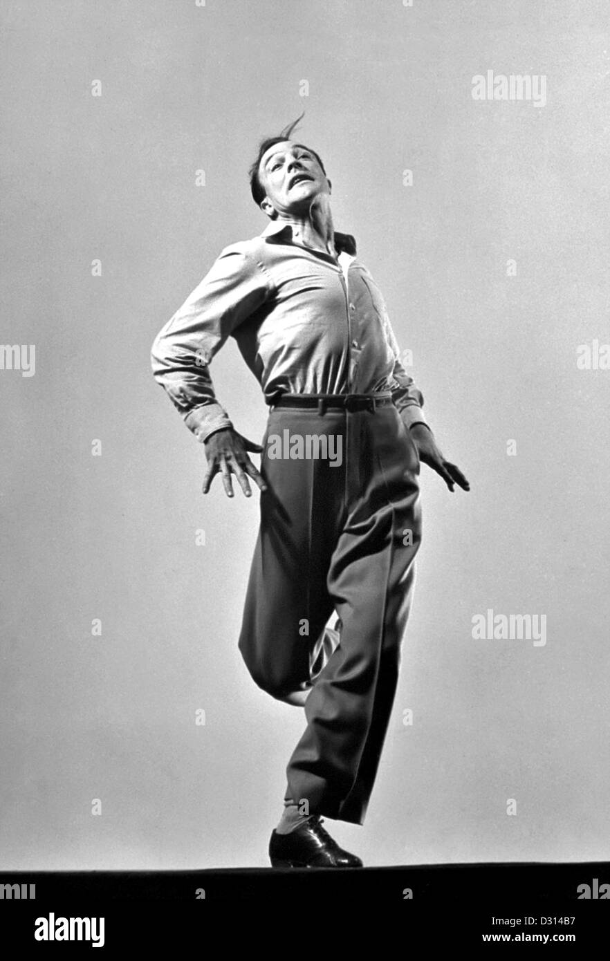 Gene kelly hi-res stock photography and images - Alamy