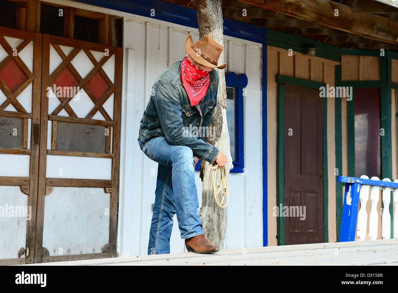 SOUTH WEST - A cowboy takes time to rest and reflect Stock Photo - Alamy