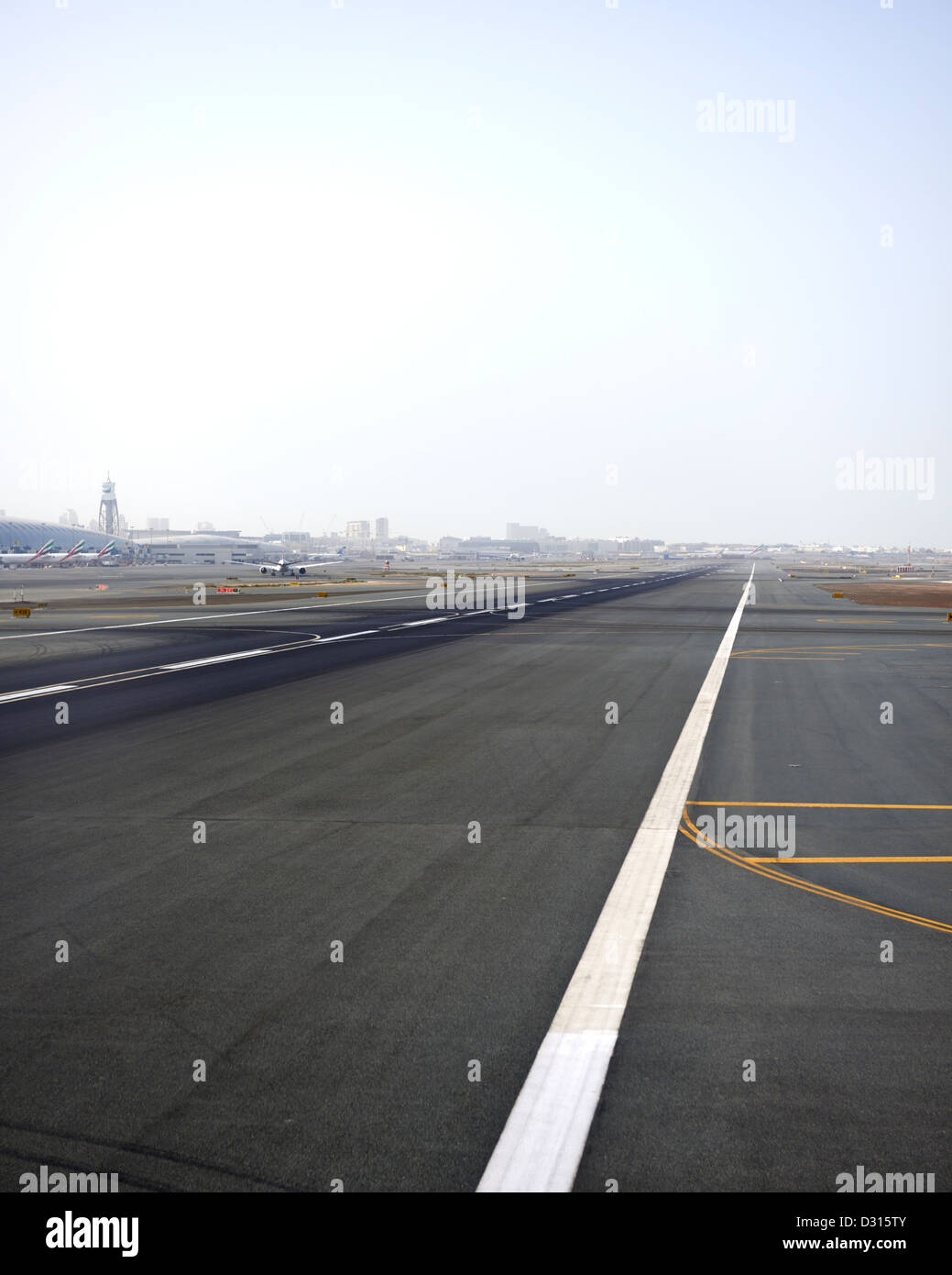 Airplanes and runways at an airport Stock Photo - Alamy